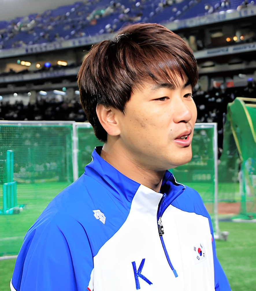 Kwang-Hyun Kim Trading Cards: Values, Tracking & Hot Deals