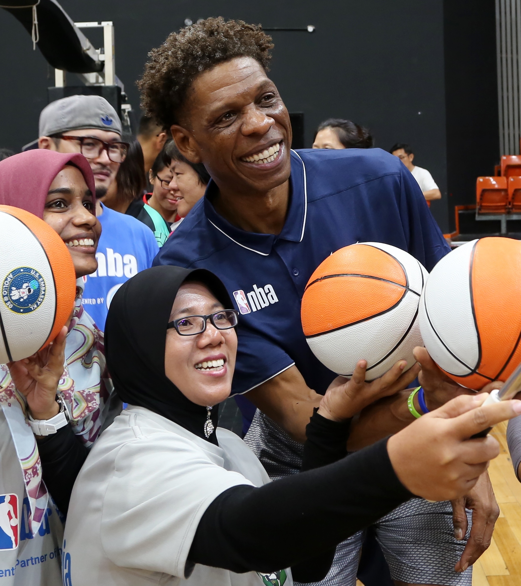 J.R. Reid Cards: Values, Rookies | Collectibles.com